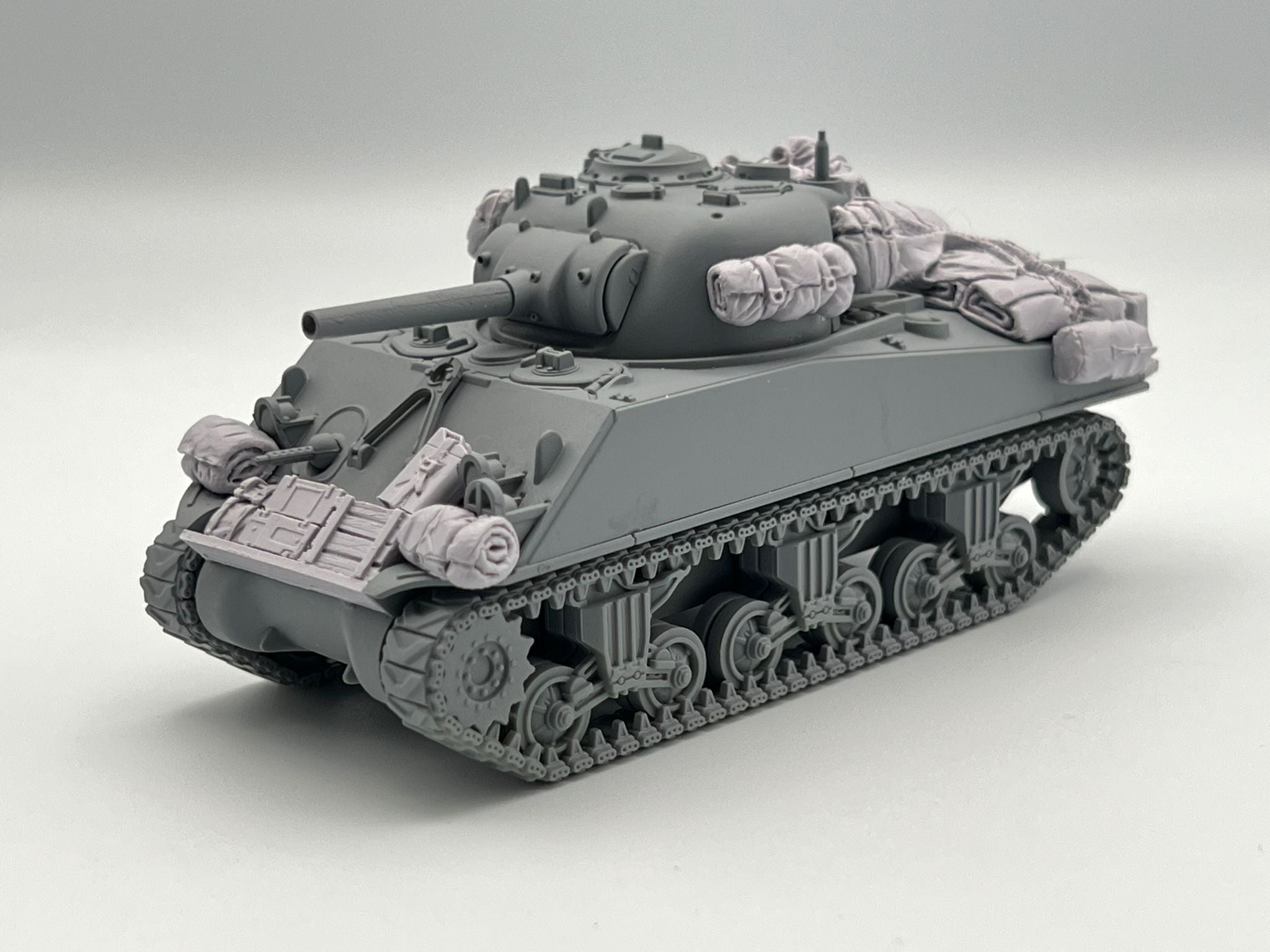 282RG013 - M4 Sherman Stowage Kit - Resin – RUBICON MODELS UK Ltd